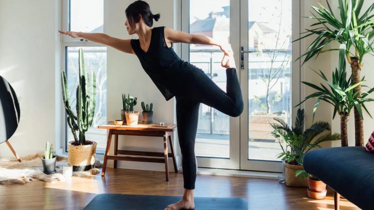 How-To Guide and Benefits of Practicing Yoga in Nature - Plants Spark Joy